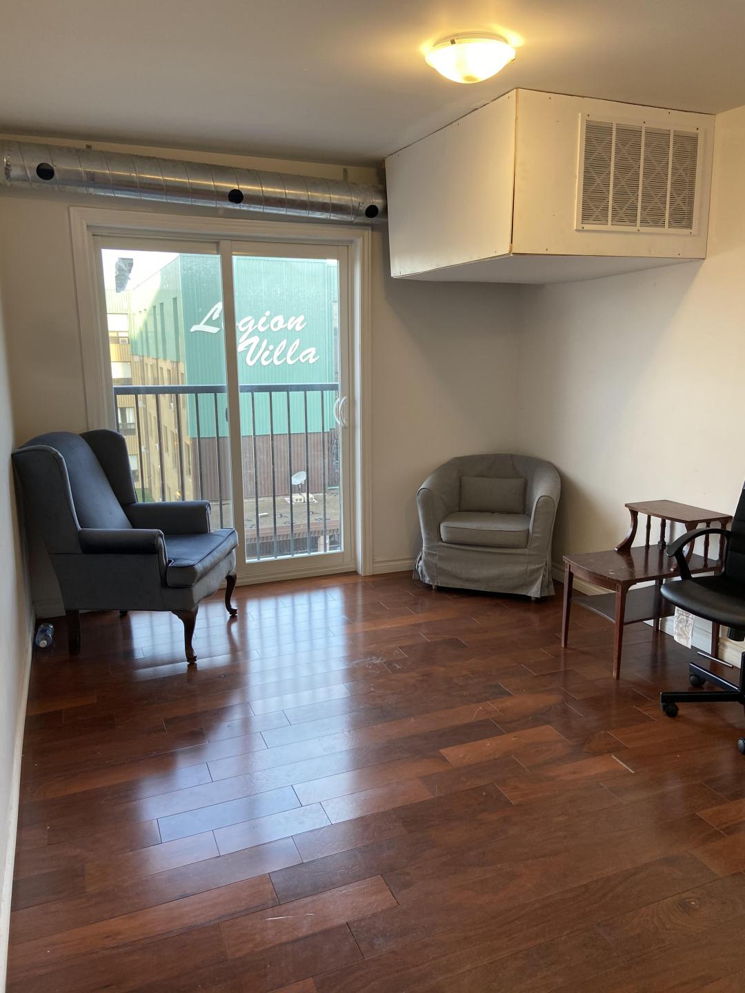 403-720 Princess St, Kingston, ON K7L 1J2