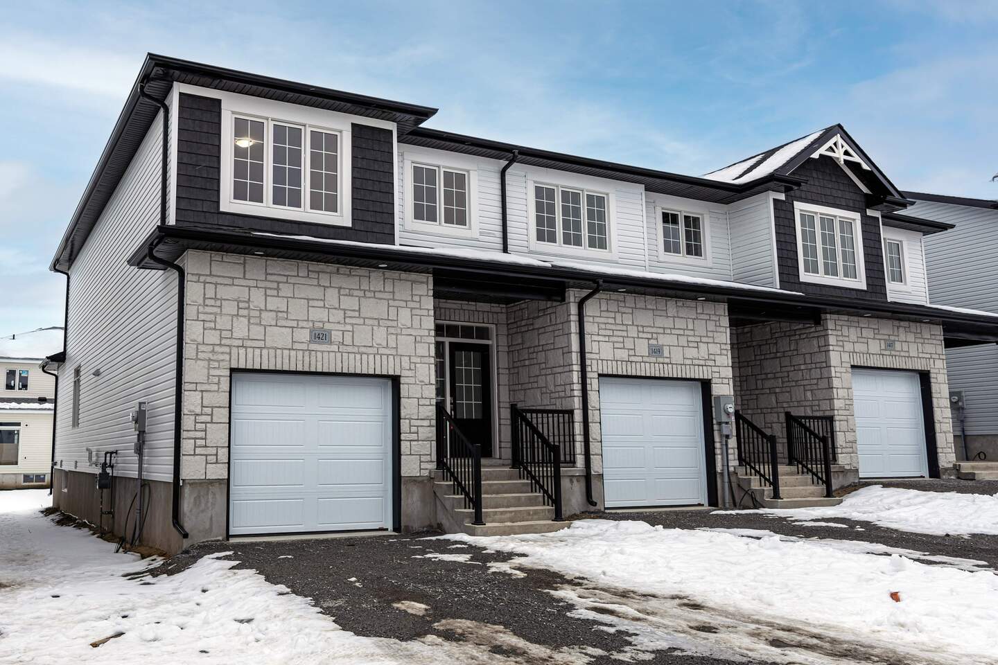 1421 summer street | NomadHomes | Kingston Ontario | 3D Tours ...